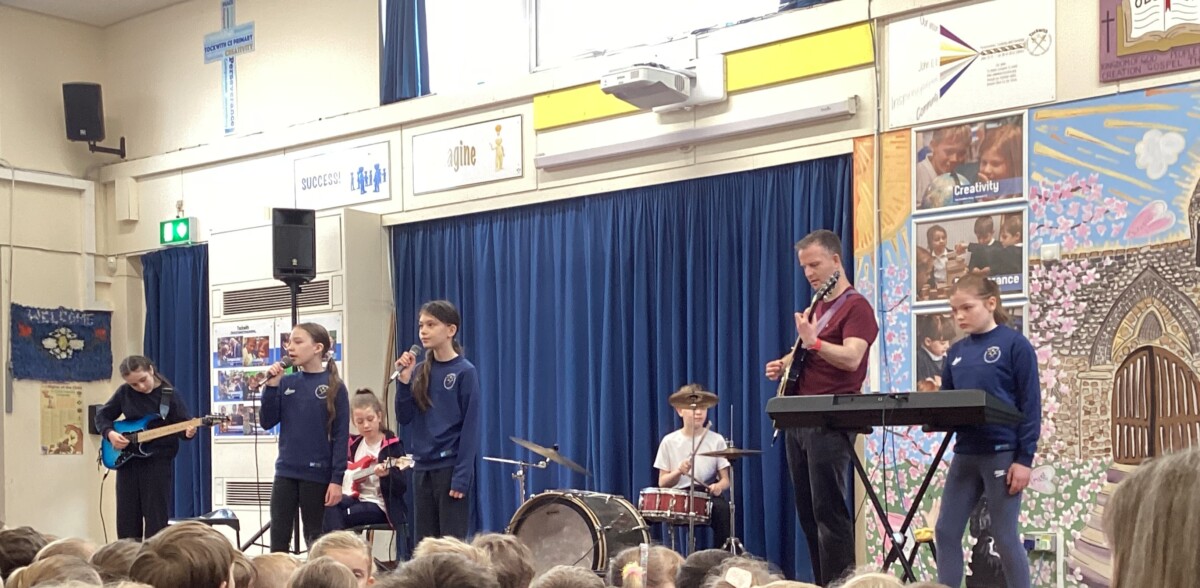 Tockwith Church of England Primary Academy » Mr Crilley Band Assembly
